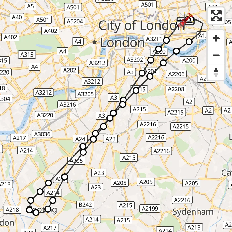 Air Ambulance Helicopter on its way from Royal London Hospital | 31 May ...